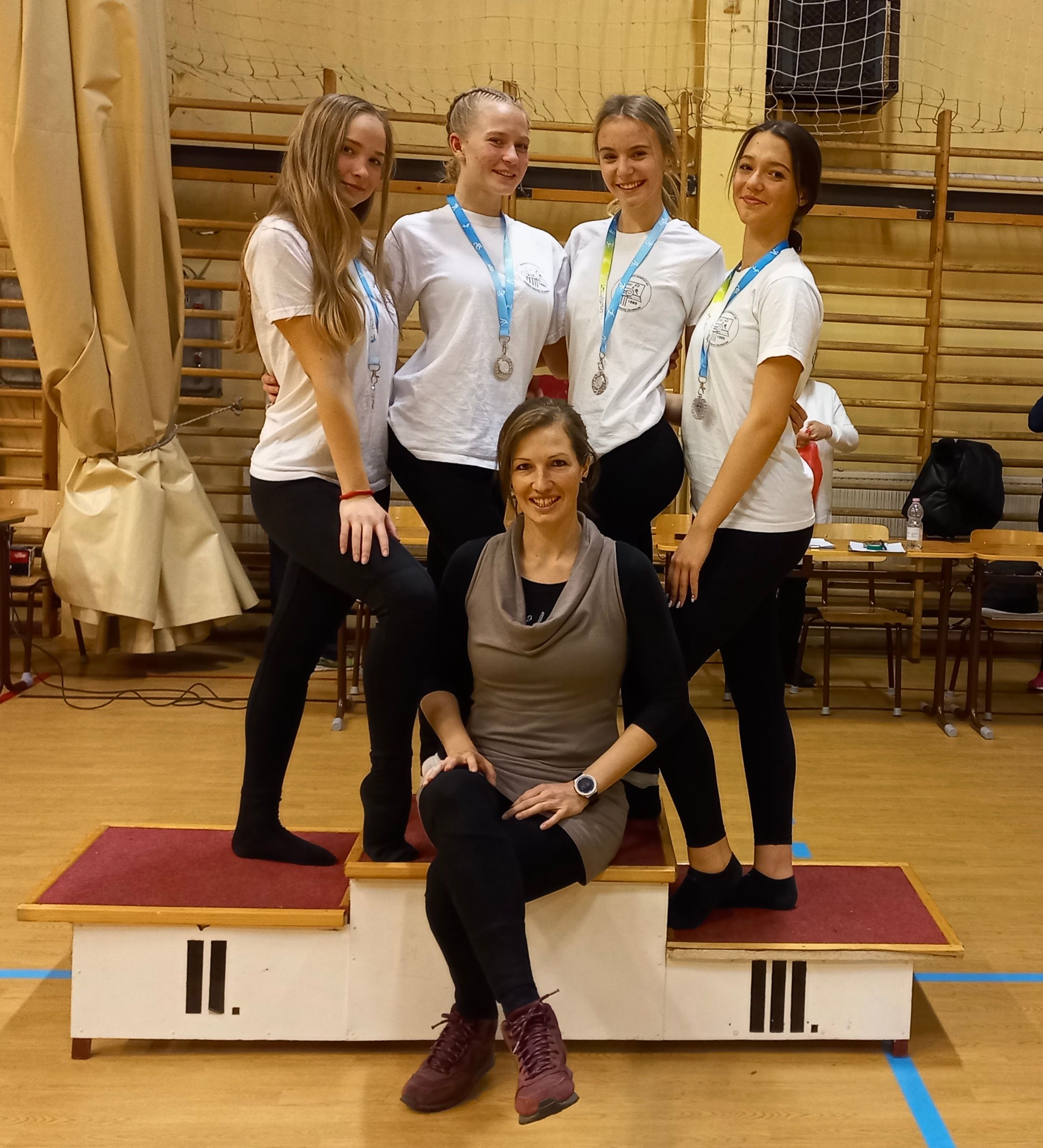 Ezüstérem a kerületi diákolimpián | Hírek | Támogassa a Pogány Frigyes ...